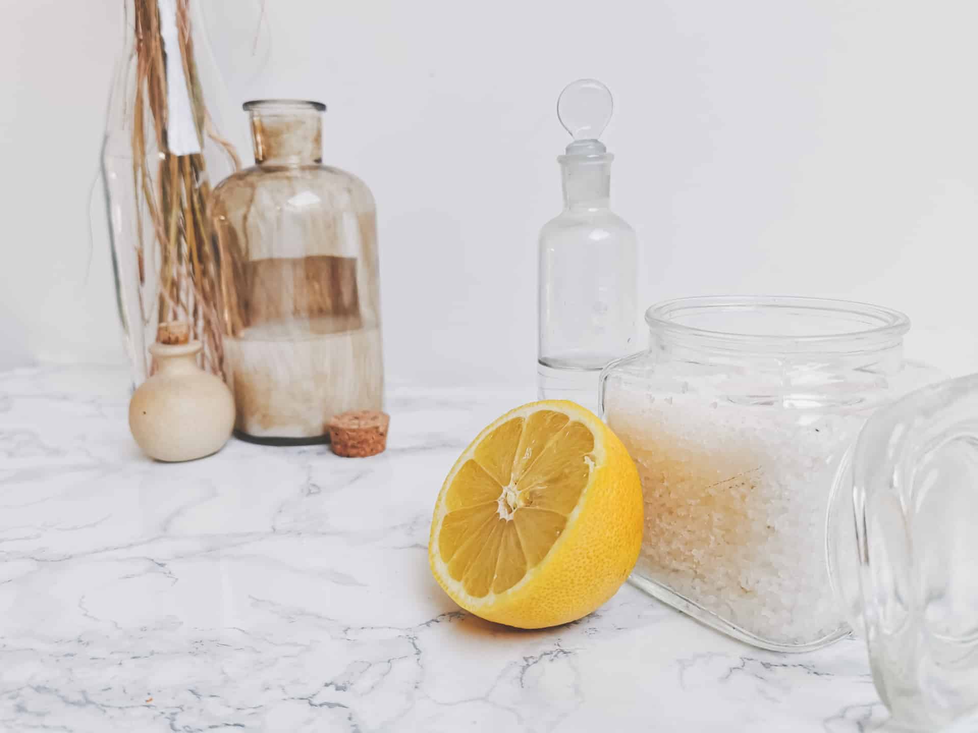 Nettoyer son tapis au bicarbonate : pourquoi et comment ? – MERCI+